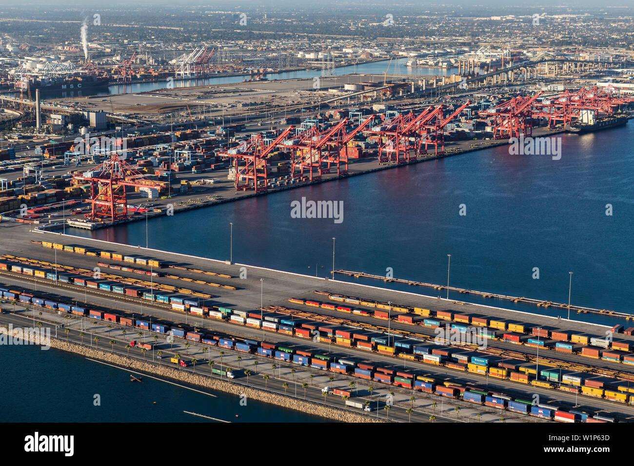Container ship long beach port hi-res stock photography and images - Alamy
