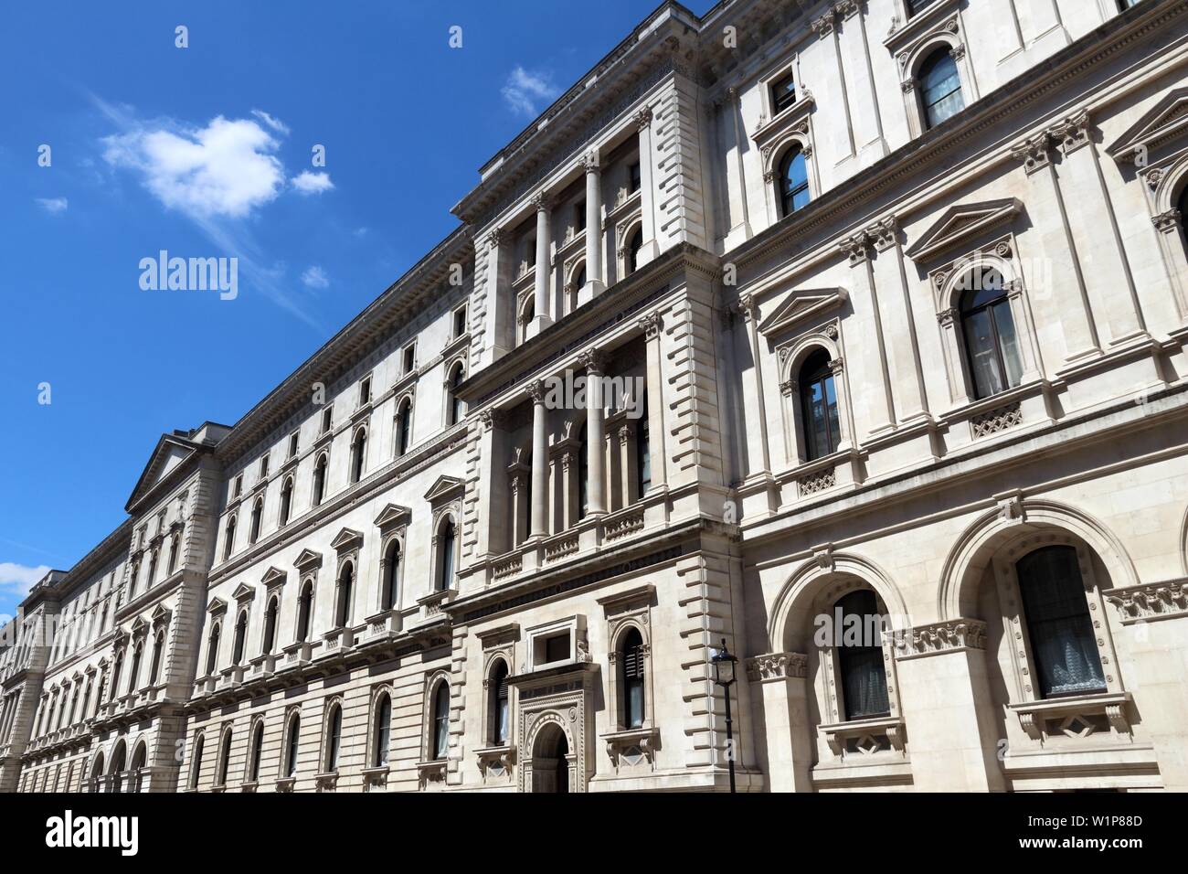 Majesty building hi-res stock photography and images - Alamy