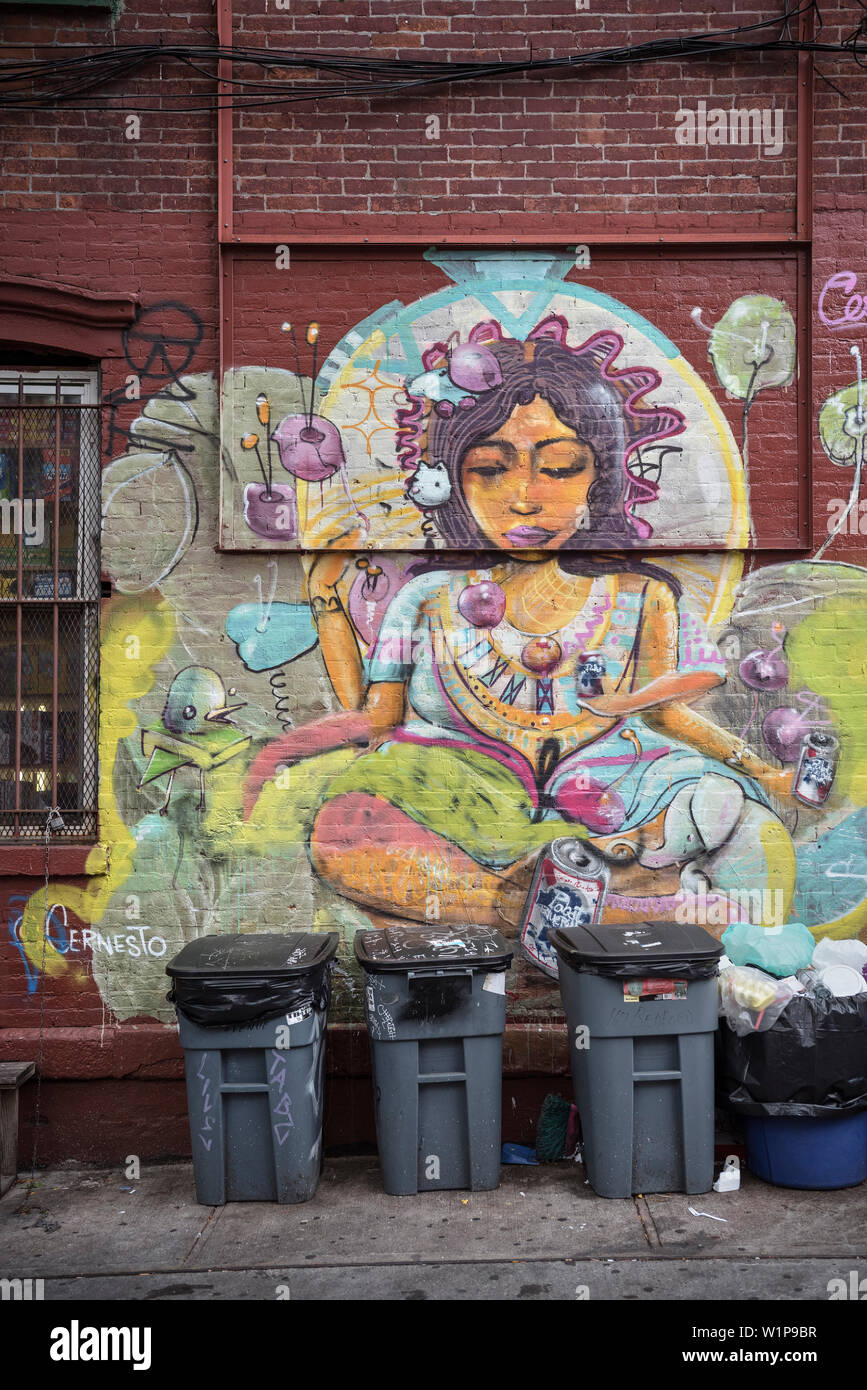 mural behind trash cans, Williamsburg, Brooklyn, NYC, New York City ...