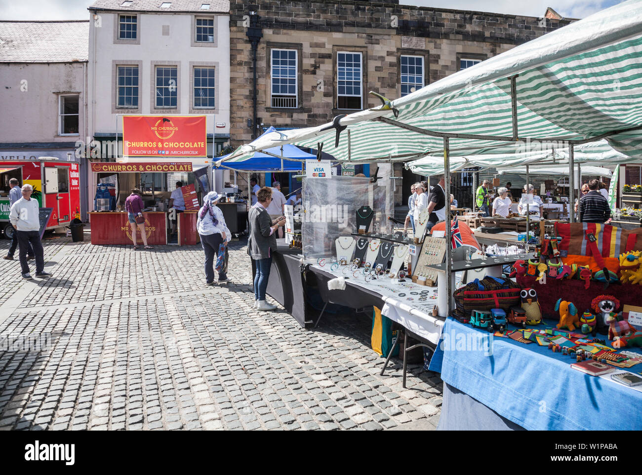 Market day in Alnwick,Northumberland,England,UK Stock Photo - Alamy