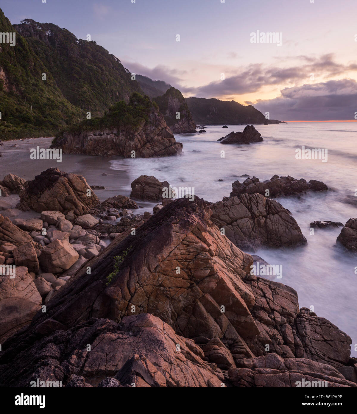 Tasman sea new zealand hi-res stock photography and images - Alamy