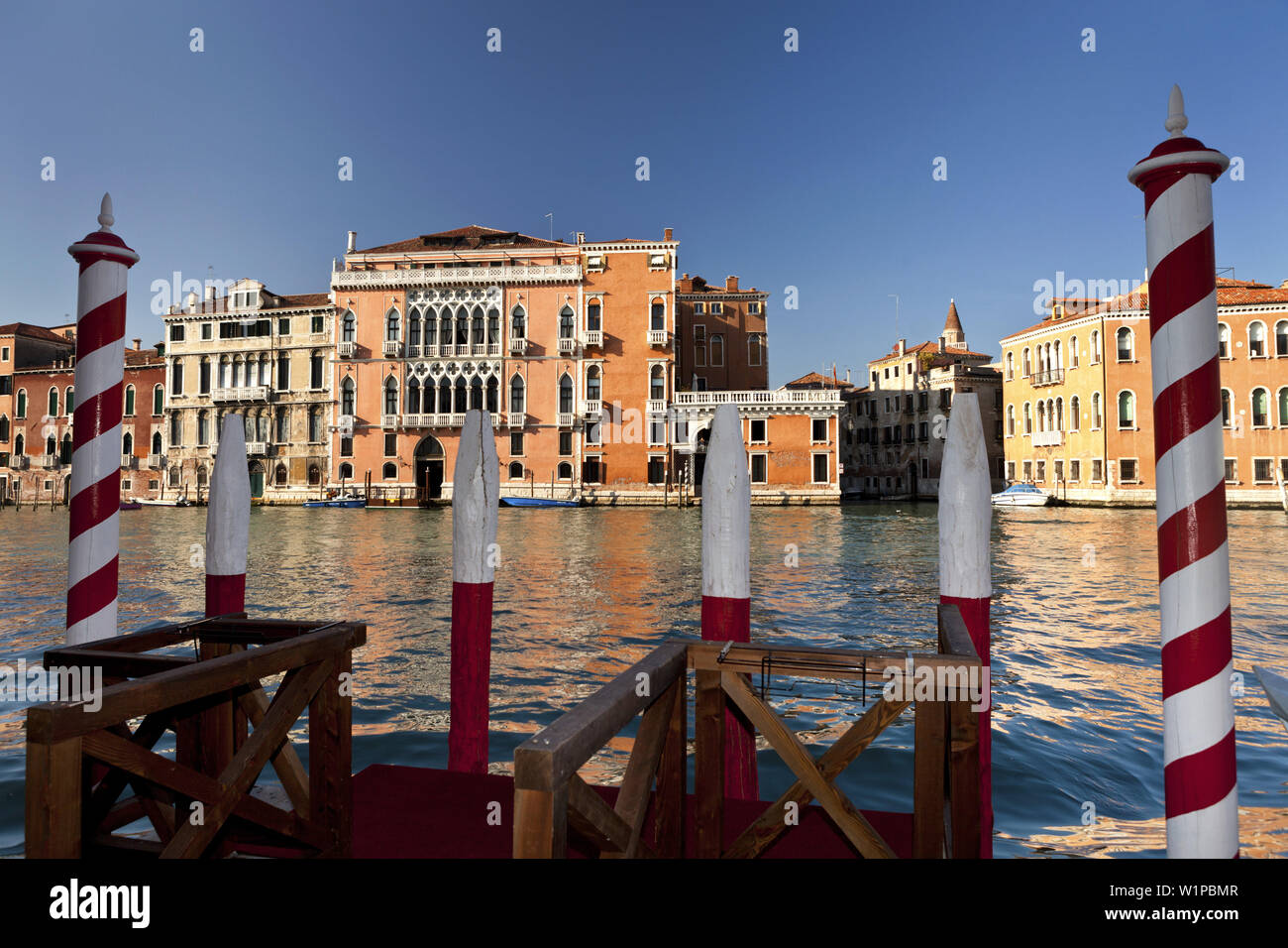 Palazzo pisani hi-res stock photography and images - Alamy