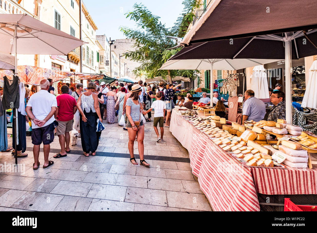 Santanyi market majorca hi-res stock photography and images - Alamy