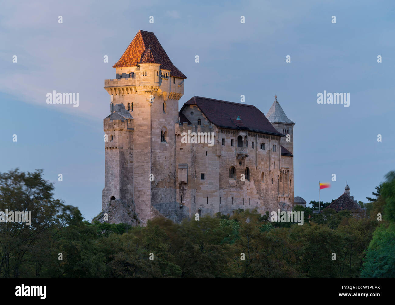 Modling hi-res stock photography and images - Alamy