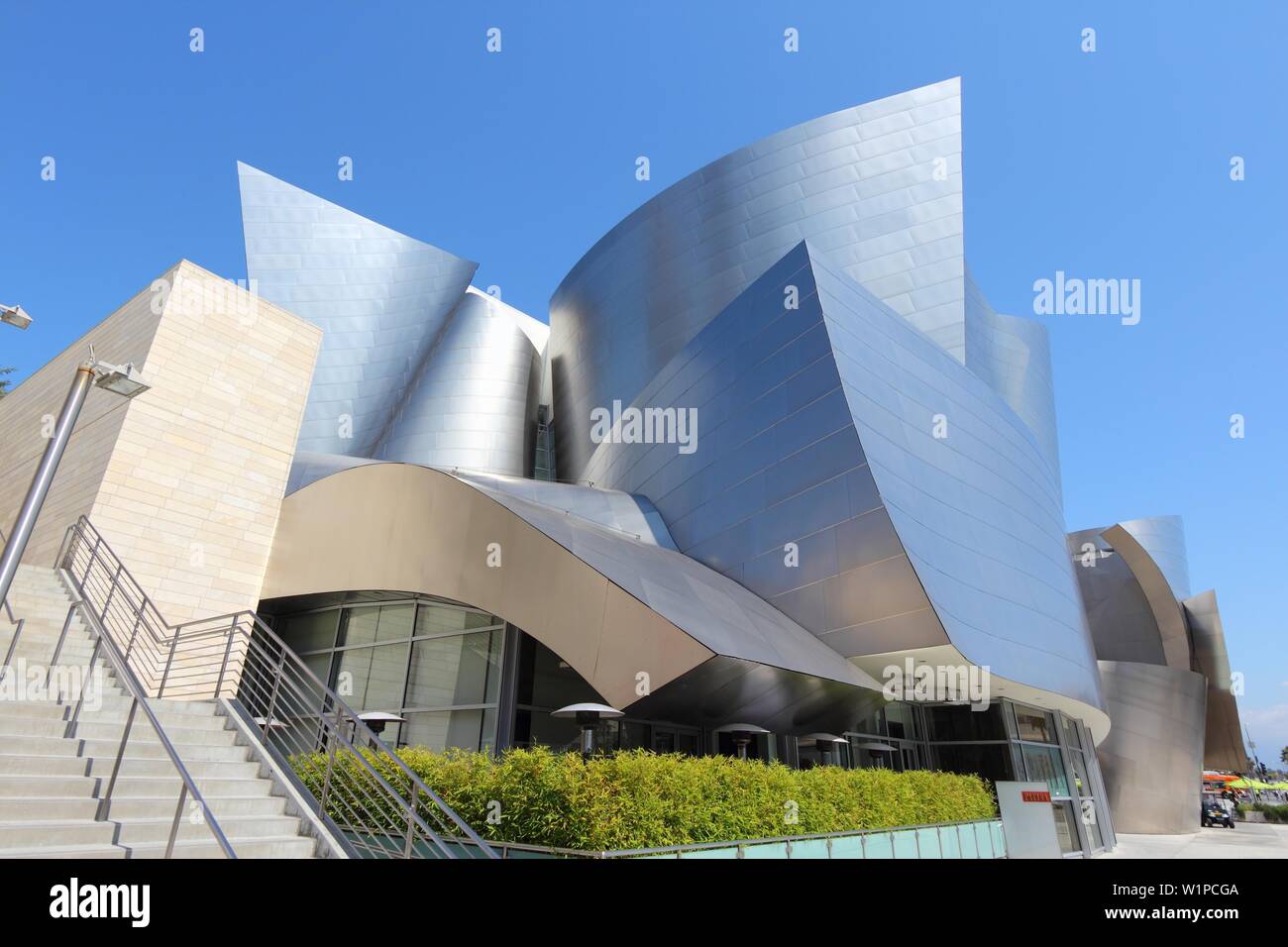 LOS ANGELES, USA - APRIL 5, 2014: Walt Disney Concert Hall in Los ...