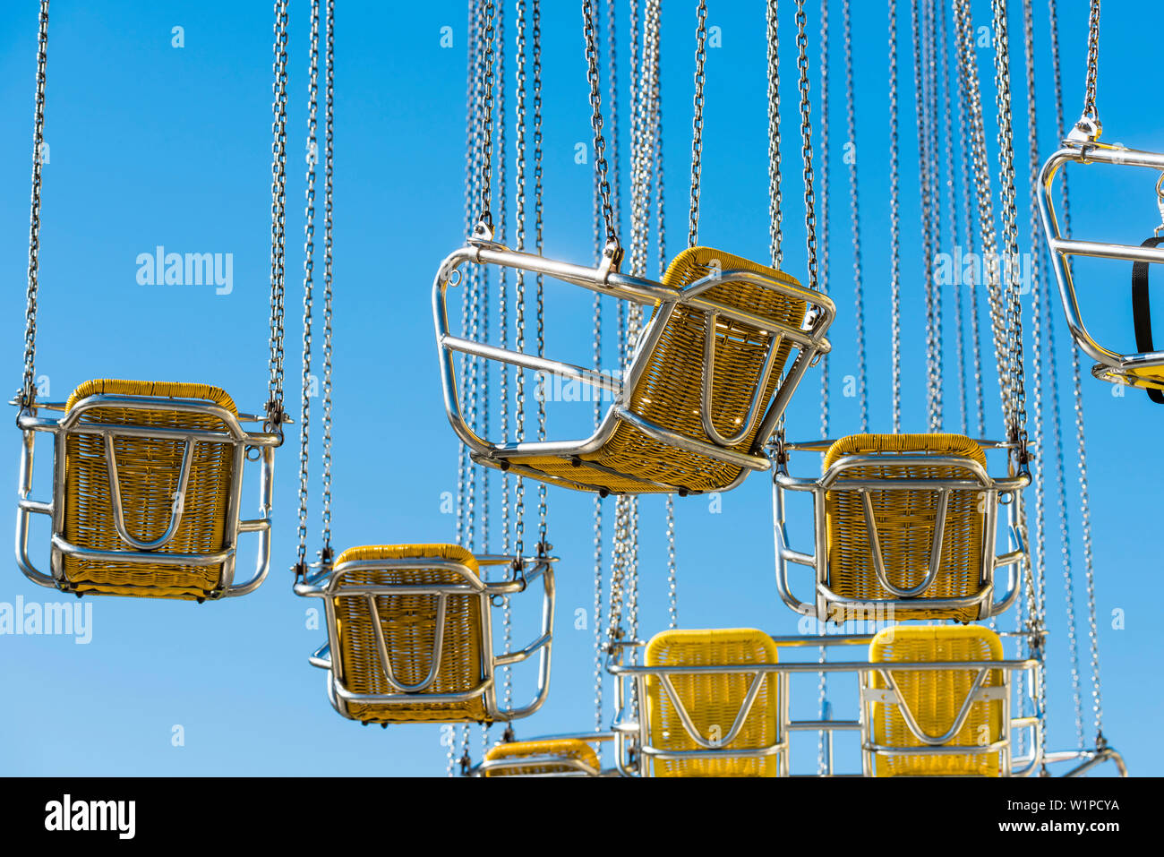 Chain carousel hi-res stock photography and images - Alamy