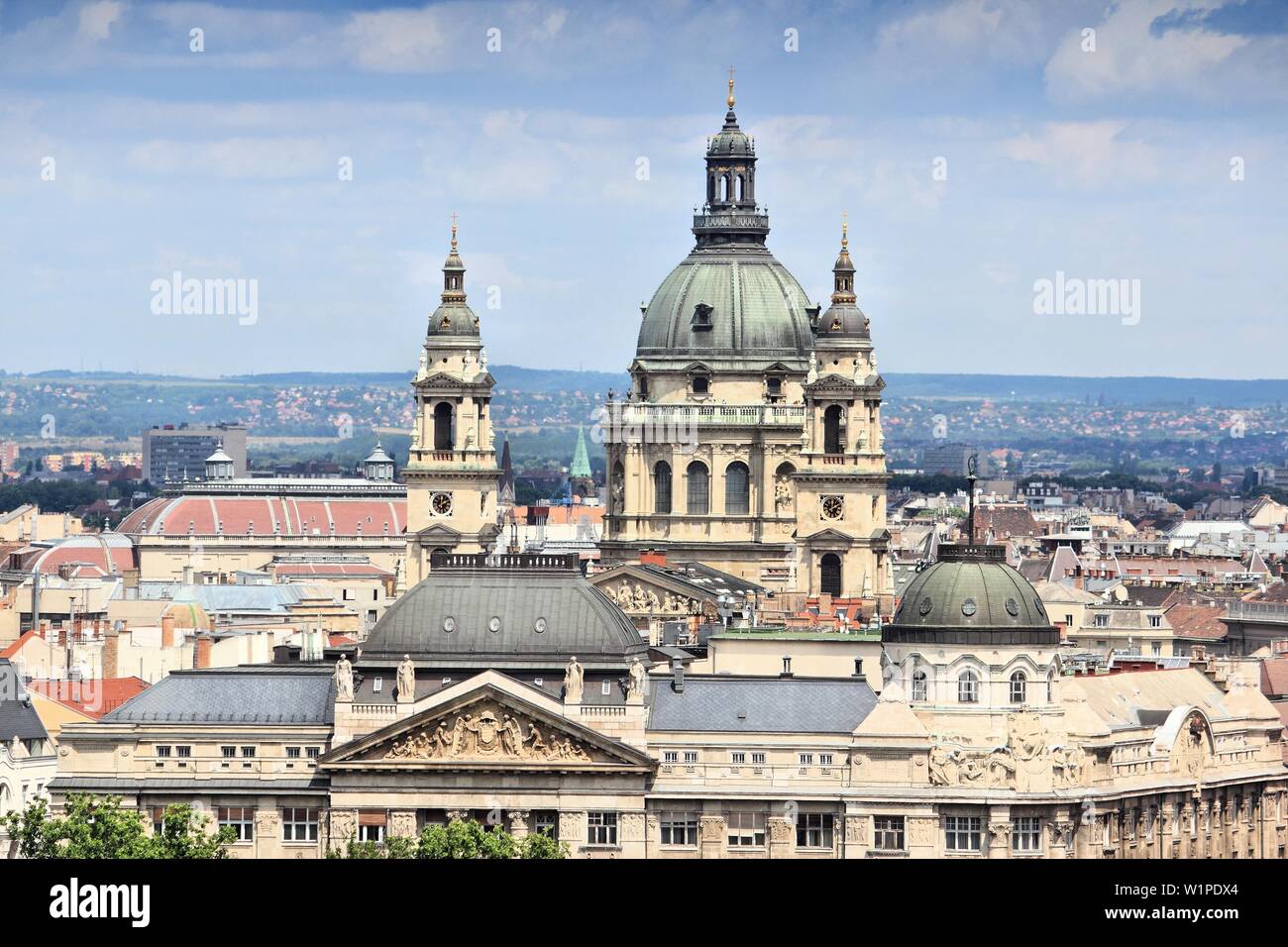 Budapest neoclassical architecture hi-res stock photography and images ...