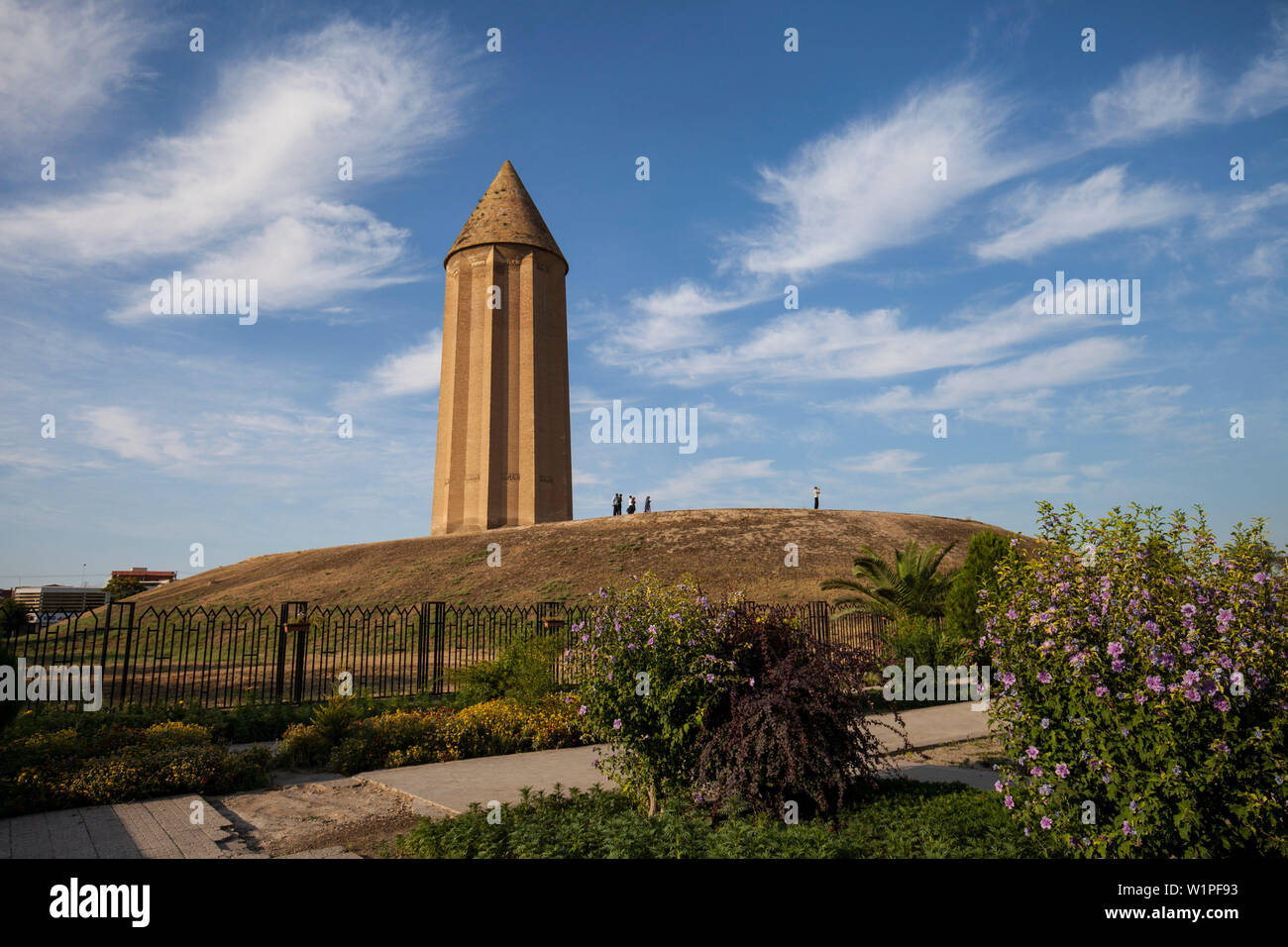 Gonbad e kavus tower hi-res stock photography and images - Alamy