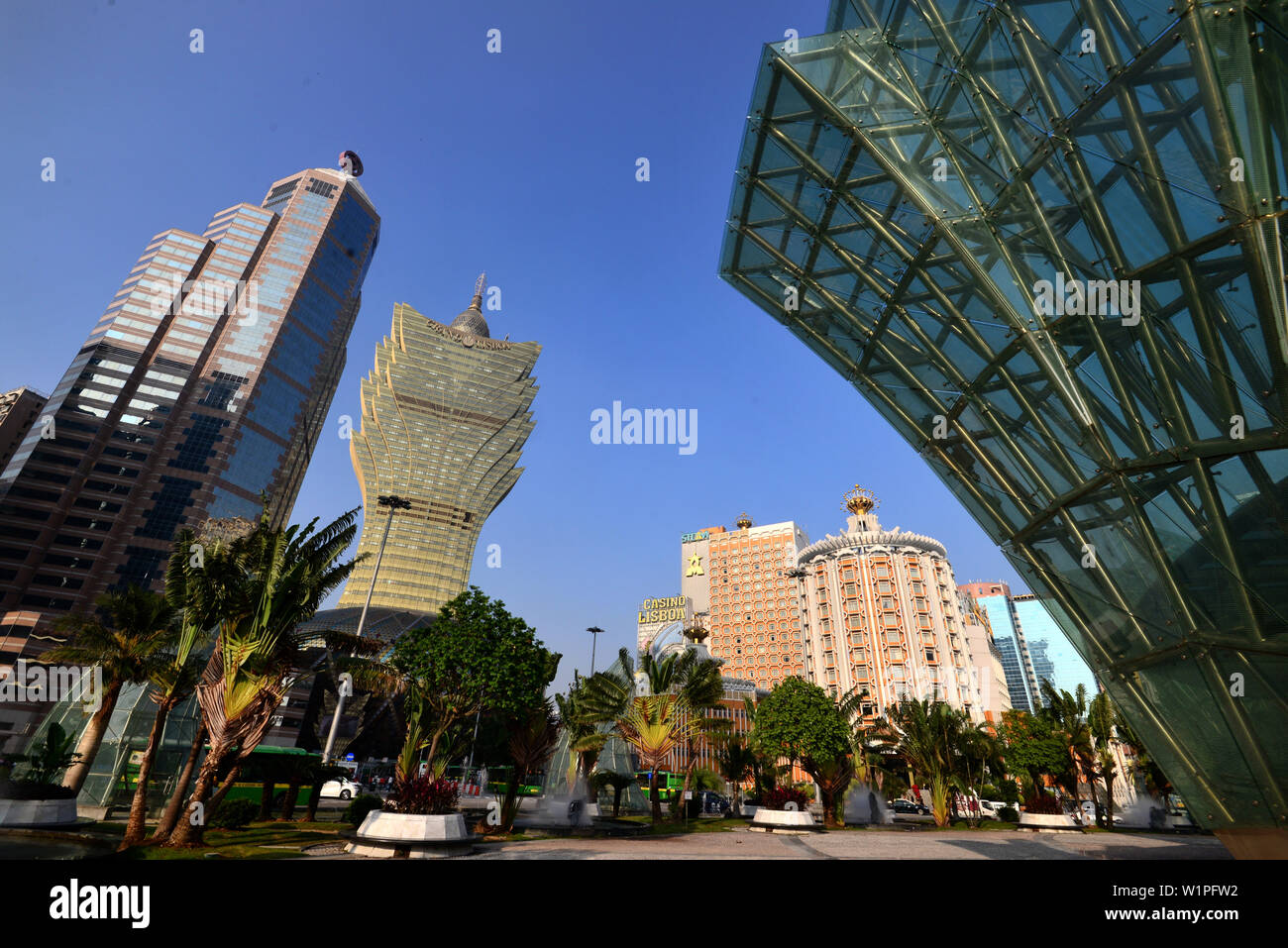 Skyscrapers and casinos hi-res stock photography and images - Alamy