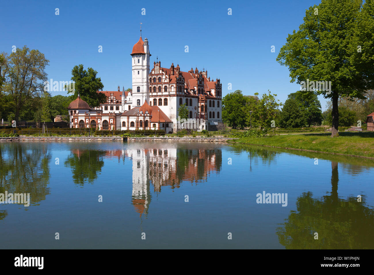 Basedow castle hi-res stock photography and images - Alamy