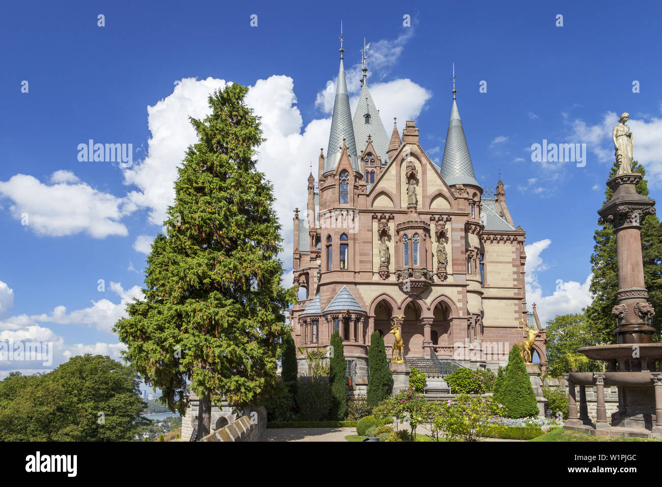 Drachenburg castle hi-res stock photography and images - Alamy