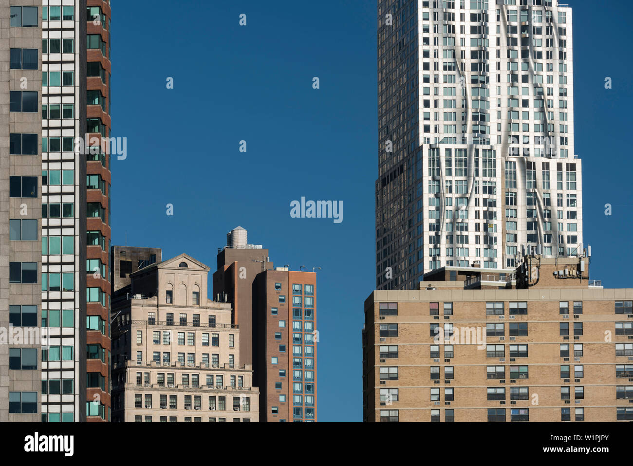 8 spruce street hi-res stock photography and images - Alamy