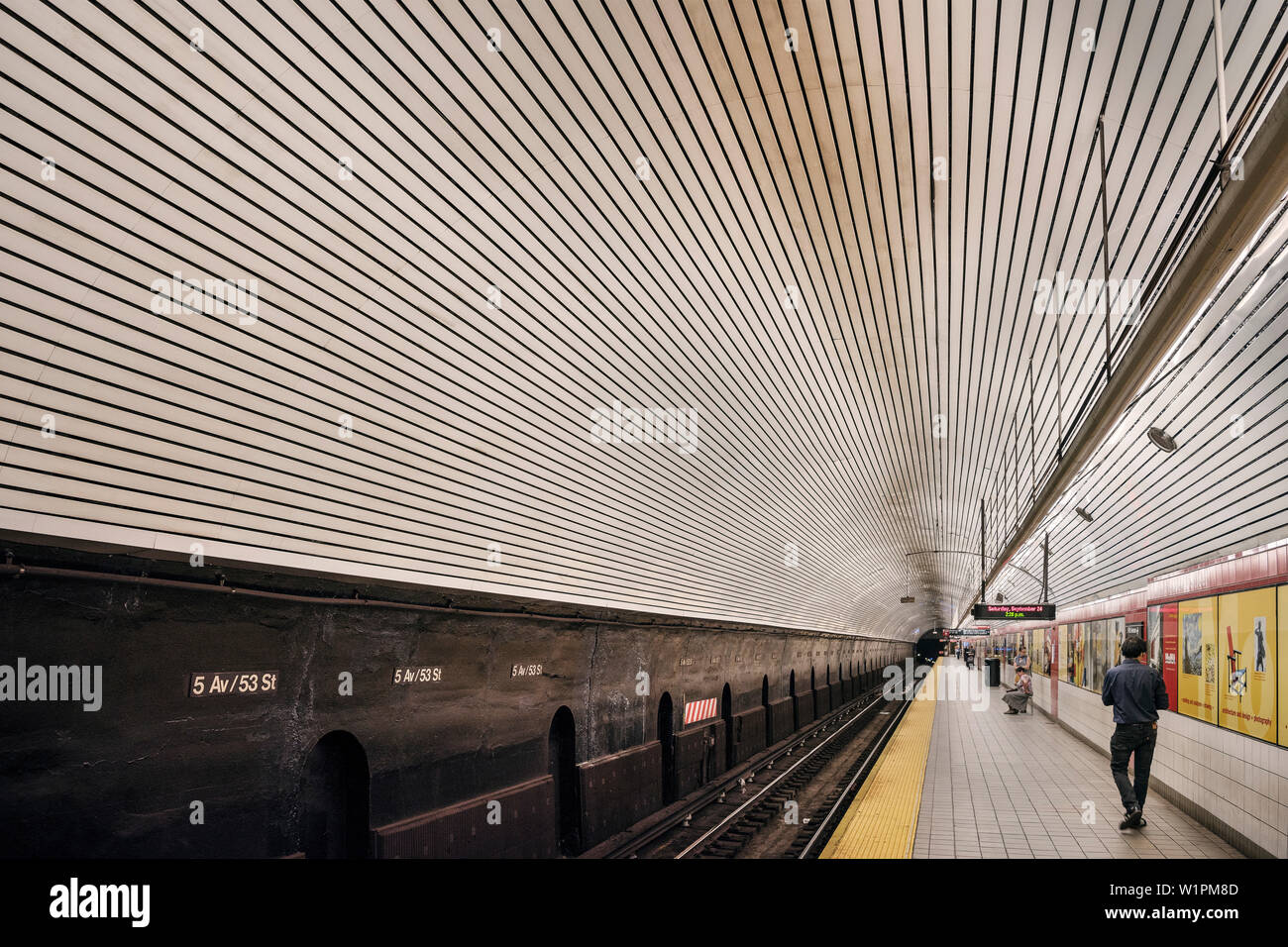 5th ave subway station hi-res stock photography and images - Alamy
