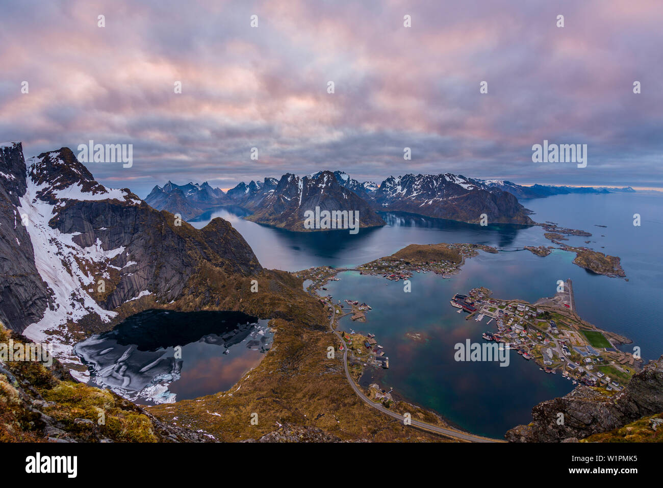 Midnightsun island hi-res stock photography and images - Alamy