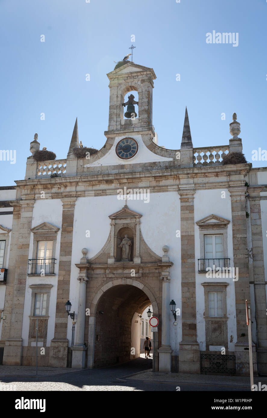 Famous entrance in Faro's city centre. Portugal Stock Photo - Alamy