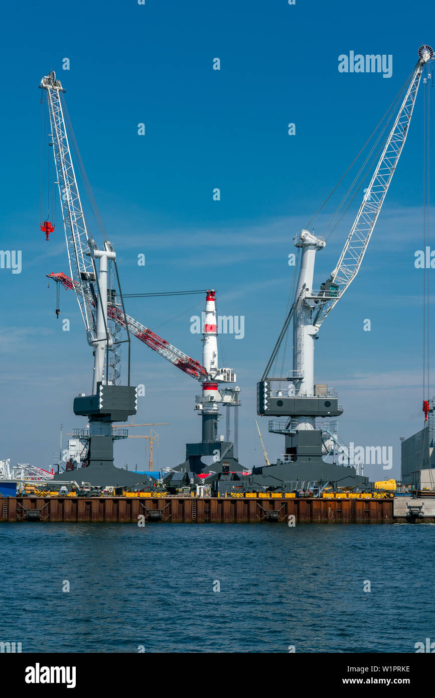 Details of dockside cranes at the europort harbour in Rostock Stock ...