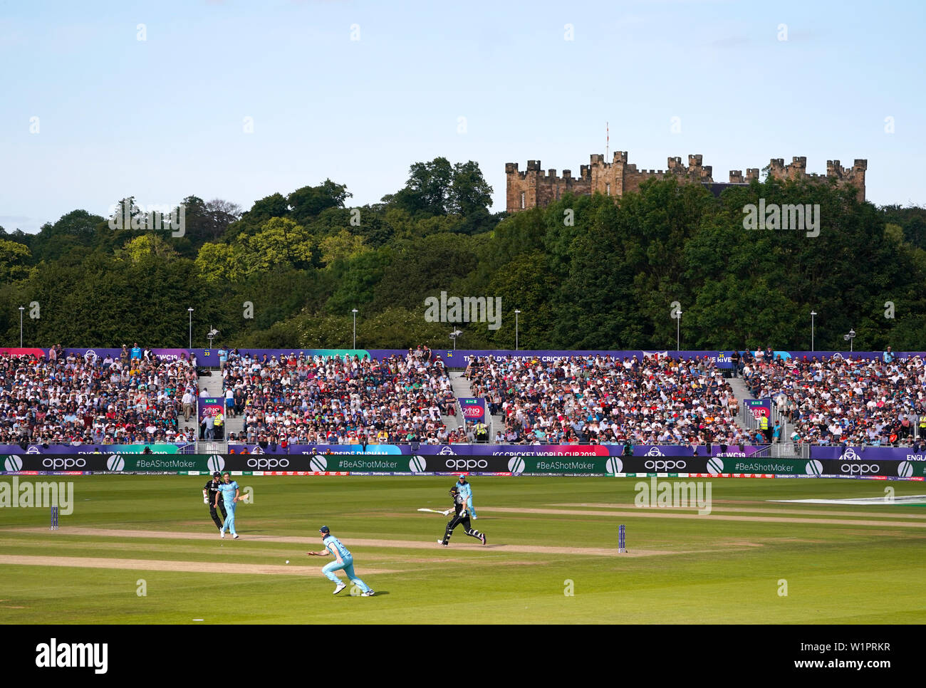 Chester le street cricket view hi-res stock photography and images - Alamy