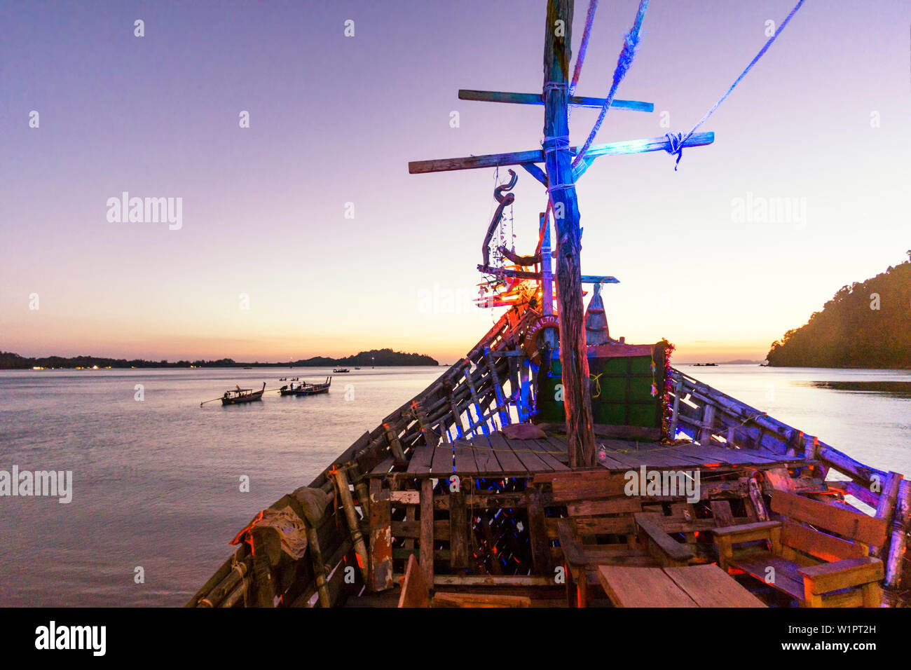 Hippie Bar, Tree House Bar, Buffallo Bay, Aow Kao Kwai, Koh Phayam ...