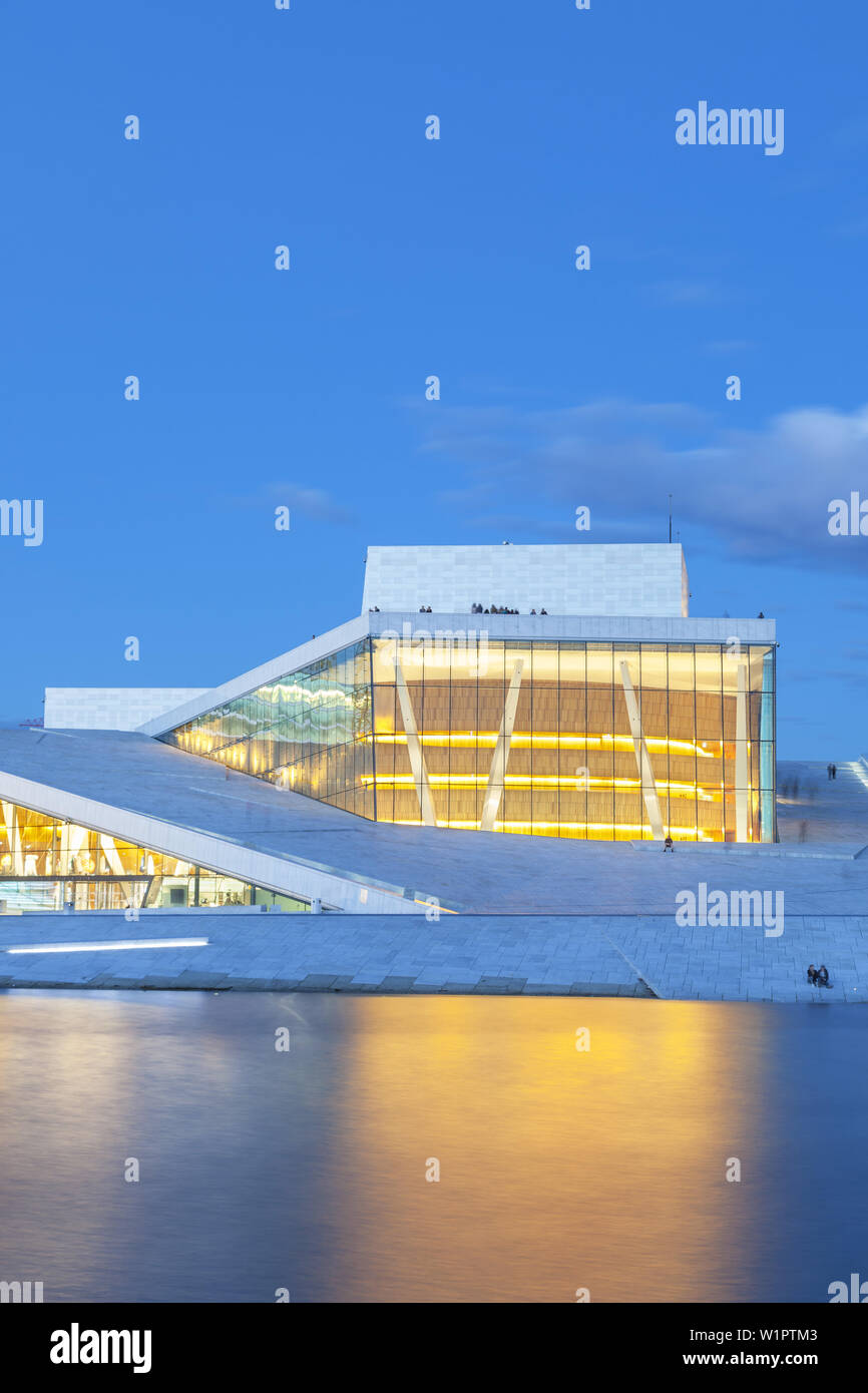 New opera house of the norwegian opera in Oslo, Østlandet, Eastern ...
