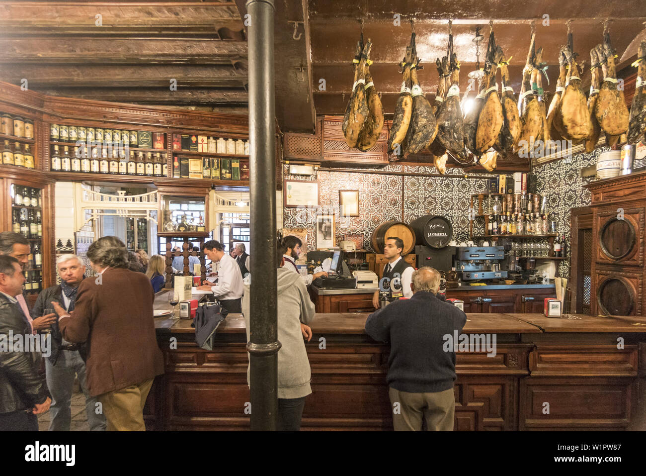 Oldest bar in seville hi-res stock photography and images - Alamy