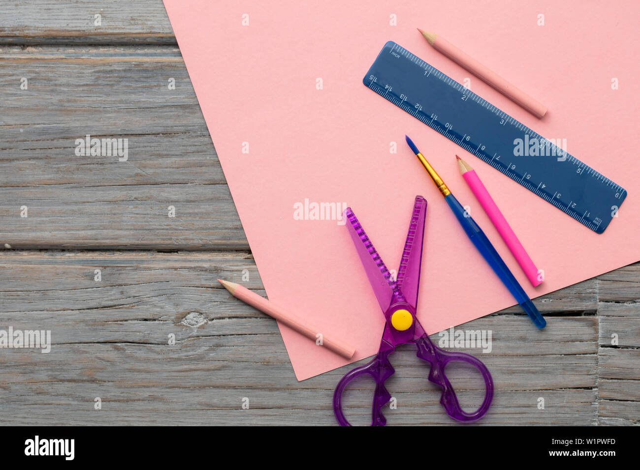 Overhead art hi-res stock photography and images - Alamy