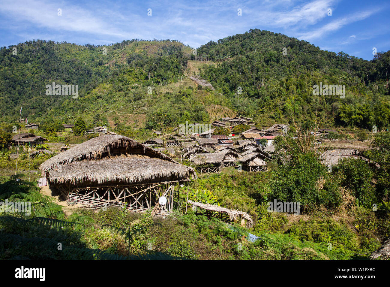 Wooden huts in jungle hi-res stock photography and images - Alamy