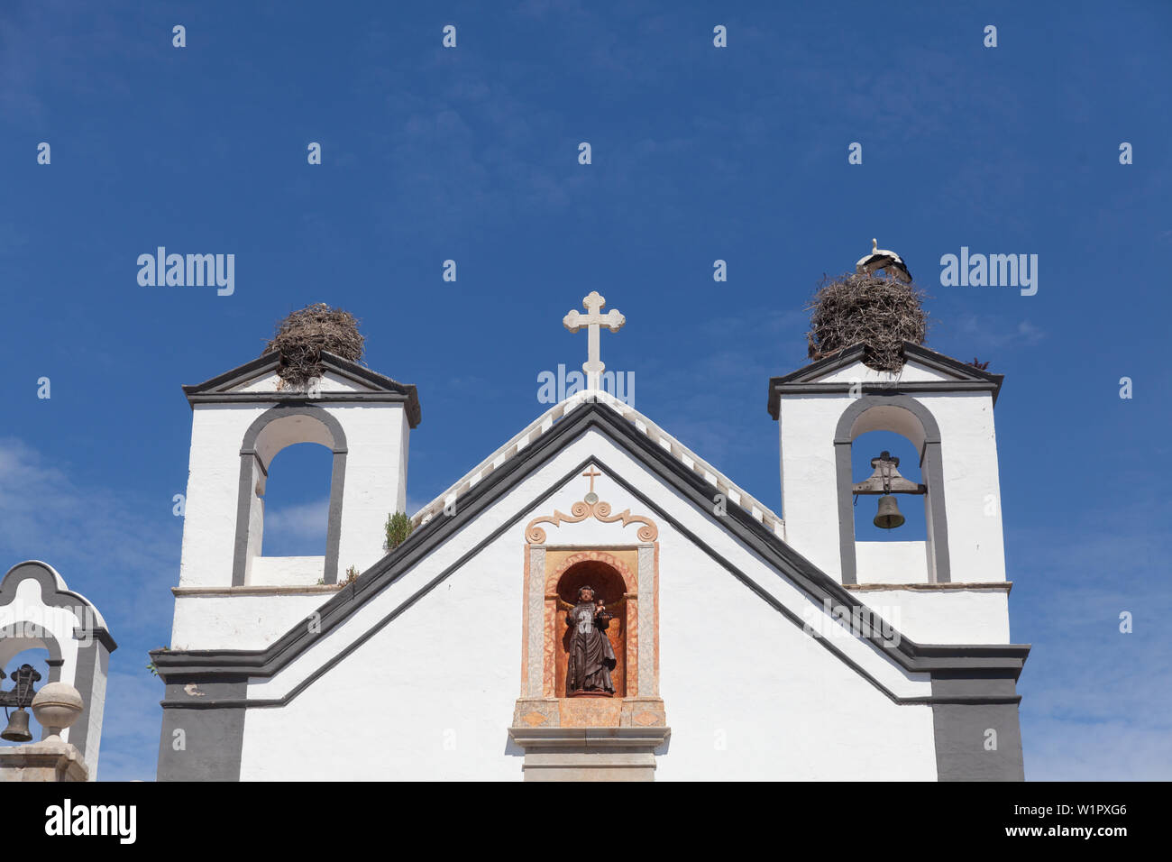 Famous entrance in Faro's city centre. Portugal Stock Photo - Alamy
