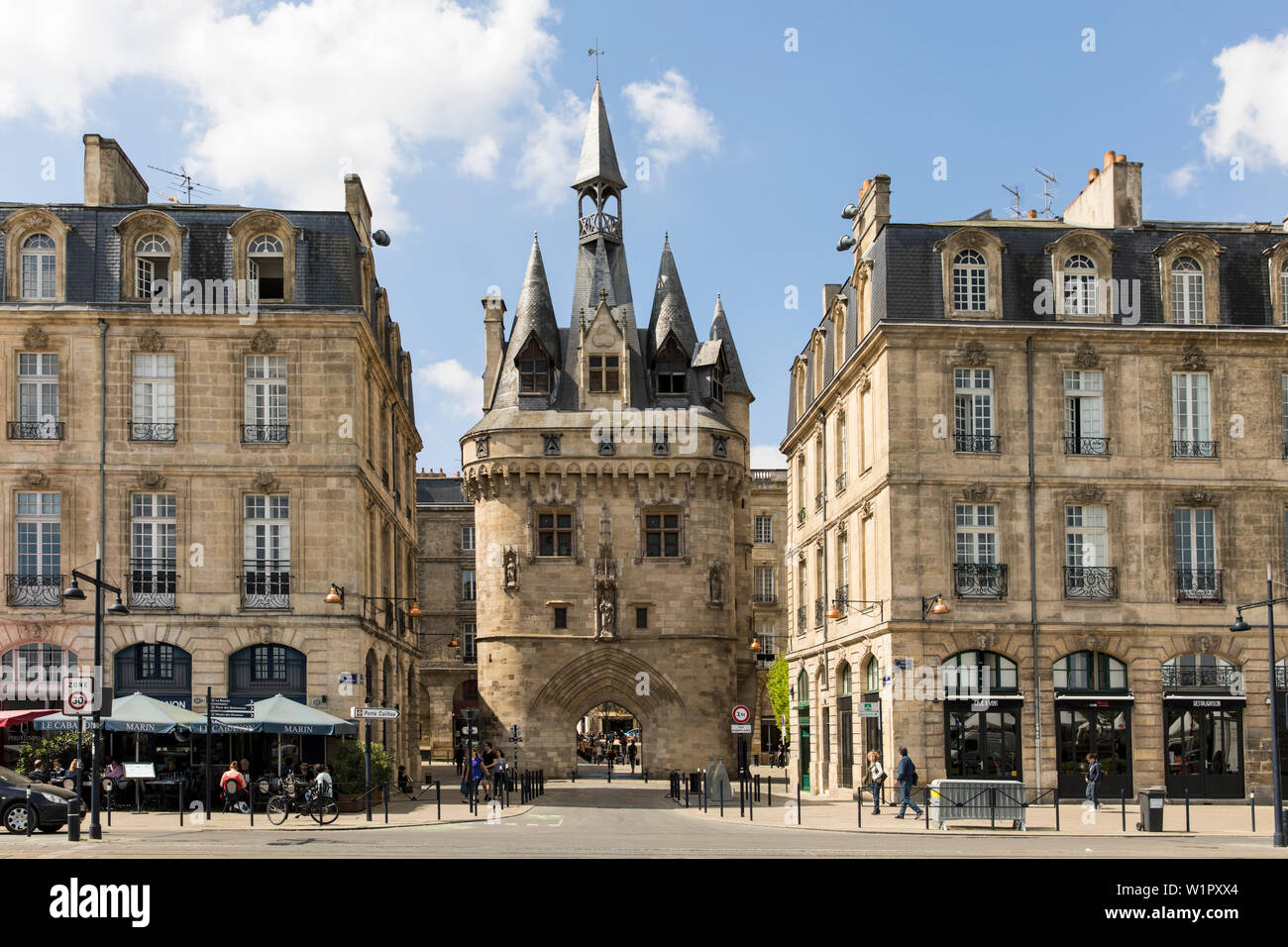 'The Porte Cailhau or ''Porte du Palais'' city gate ' Stock Photo - Alamy