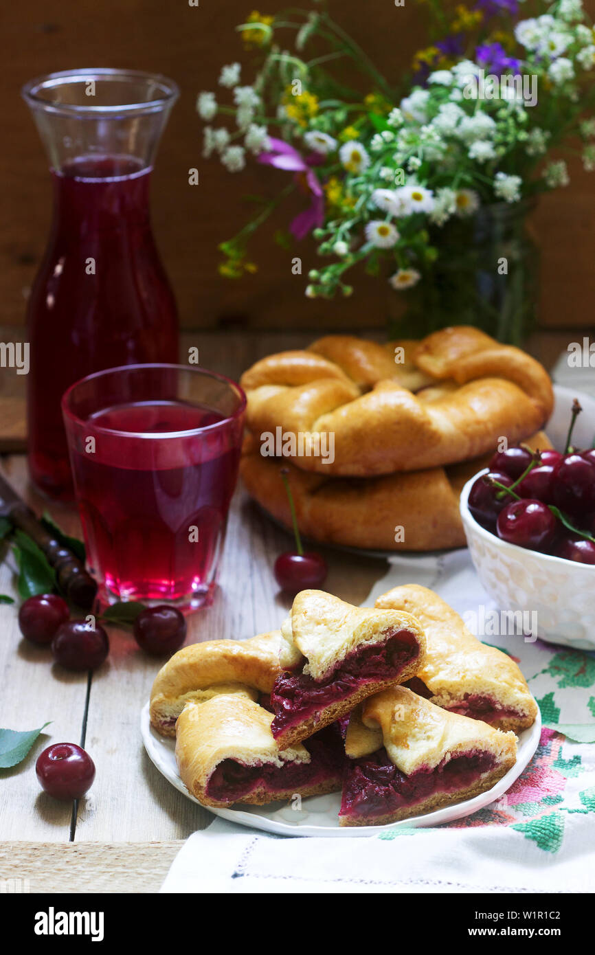 Placenta cake hi-res stock photography and images - Alamy