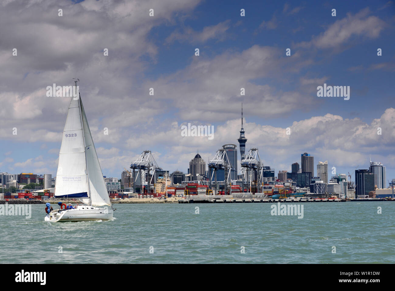 Sailing on auckland harbour hi-res stock photography and images - Alamy