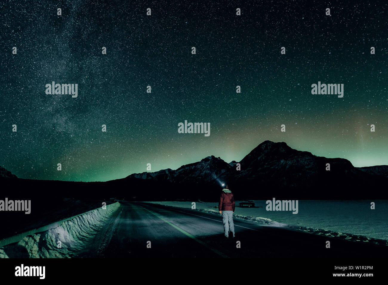 night sky at Banff national park, Bow Valley, Banff National Park ...