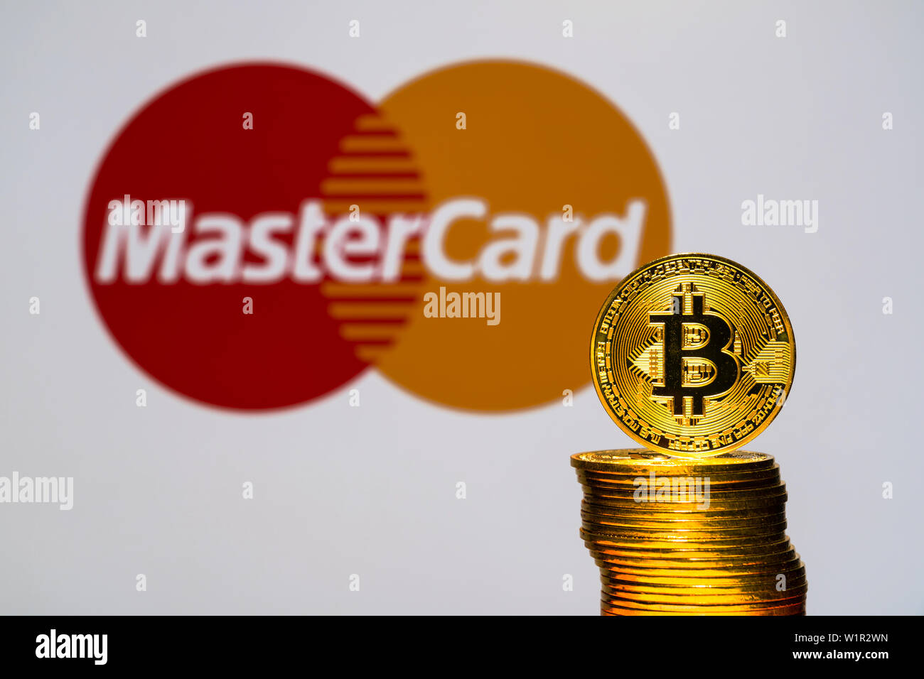 Mastercard logo hi-res stock photography and images - Alamy