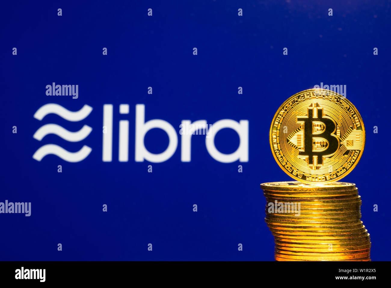 Digital Wallet For Libra High Resolution Stock Photography and Images ...