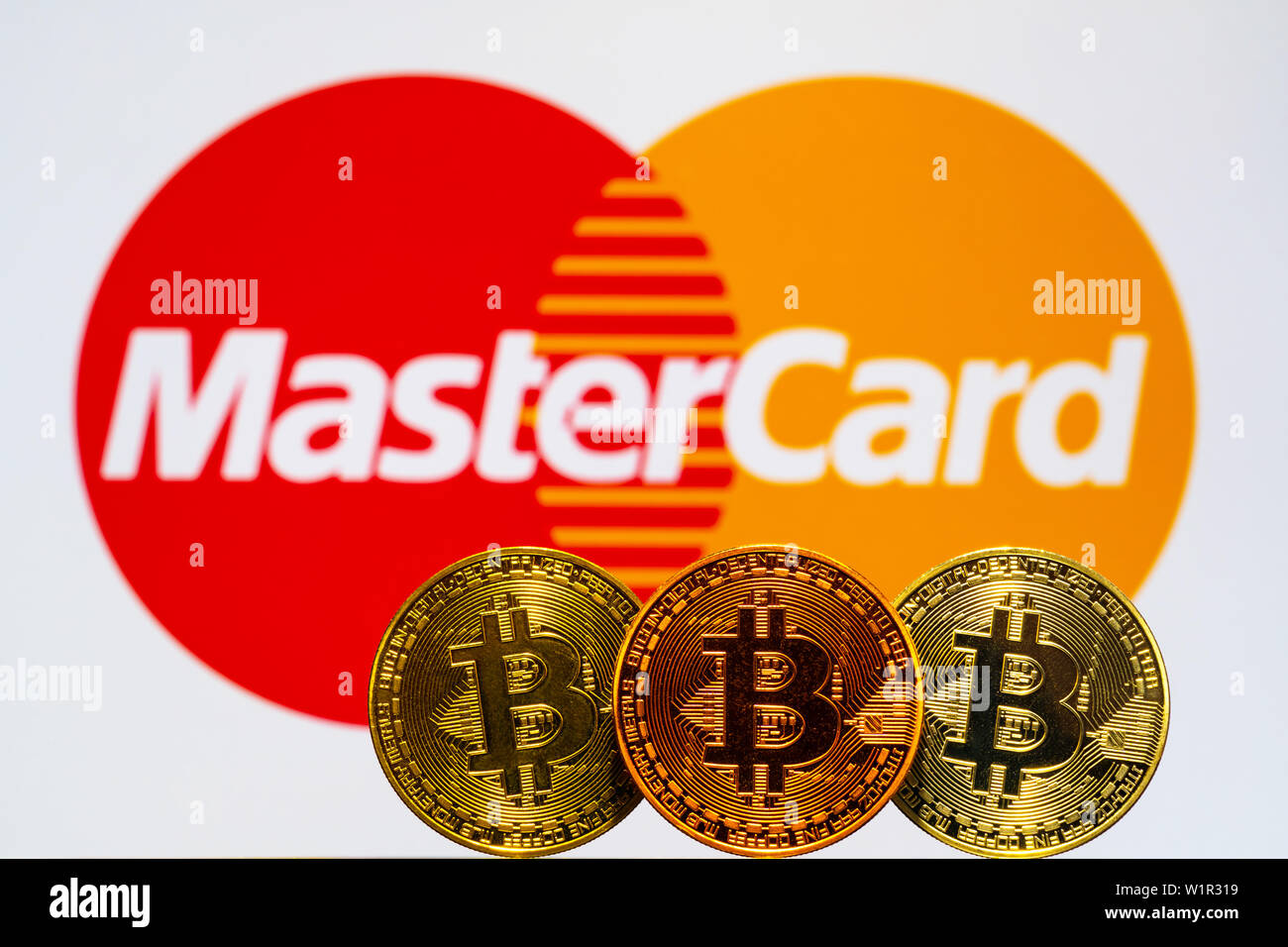 Mastercard logo hi-res stock photography and images - Alamy