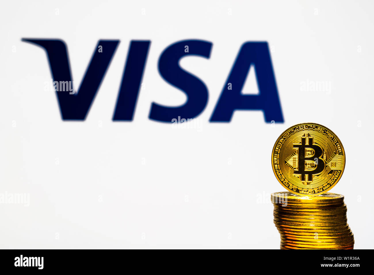 Visa plus hi-res stock photography and images - Alamy