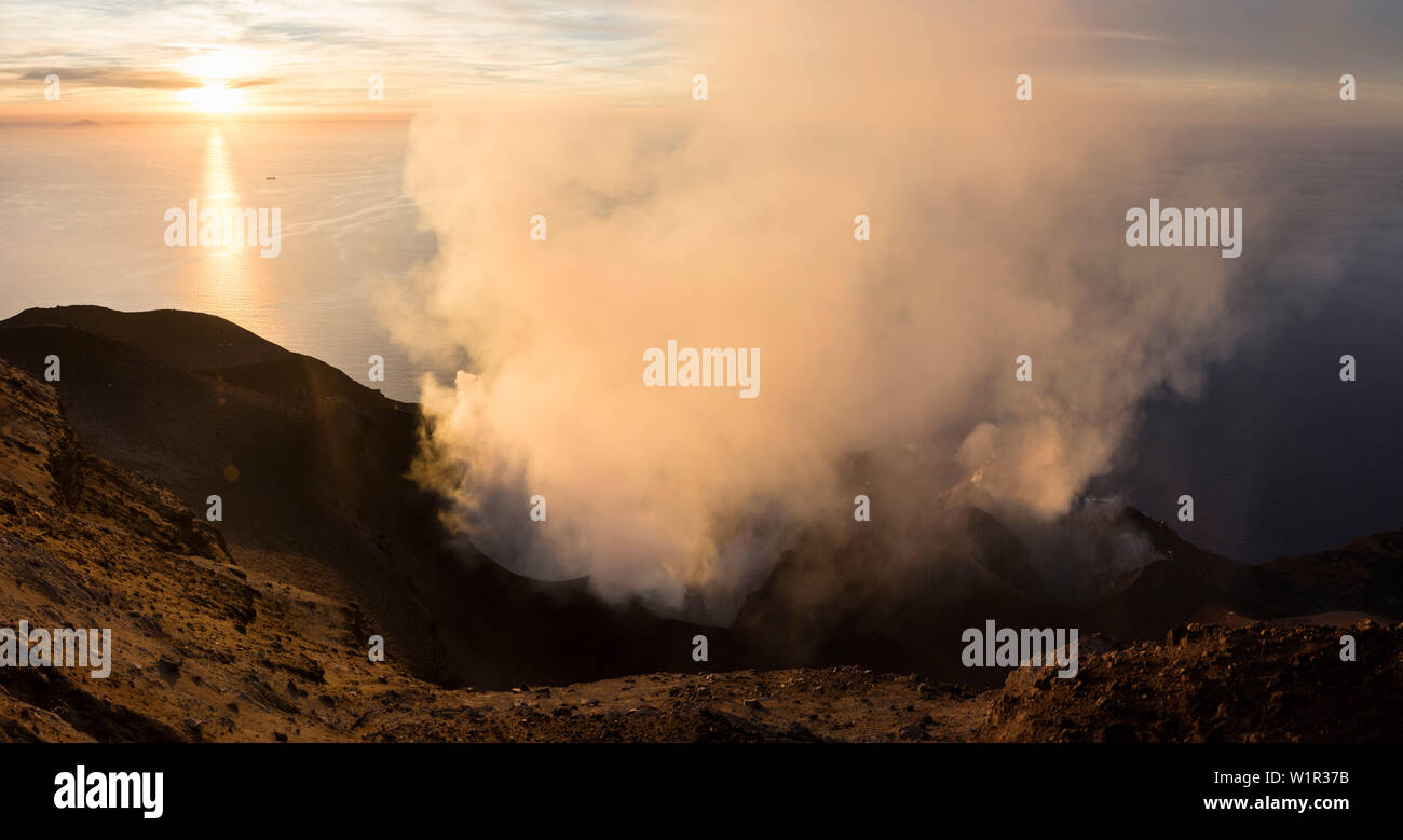 Sunset at the aeolian islands hi-res stock photography and images - Alamy