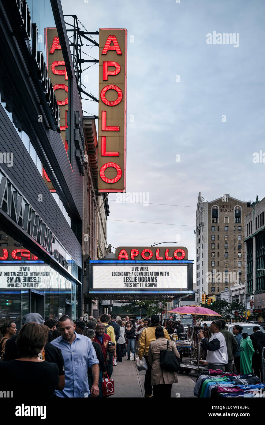 Nyc harlem apollo theater hi-res stock photography and images - Alamy