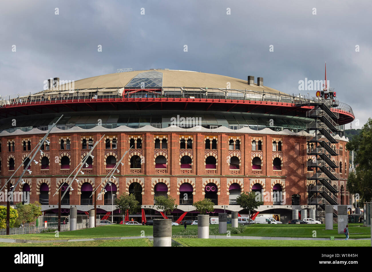 Arenas des Barcelona, former bullfighting arena, now shopping center ...