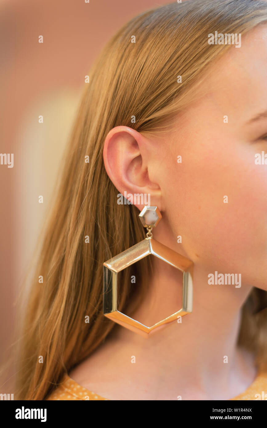 Big ear girl hi-res stock photography and images - Alamy