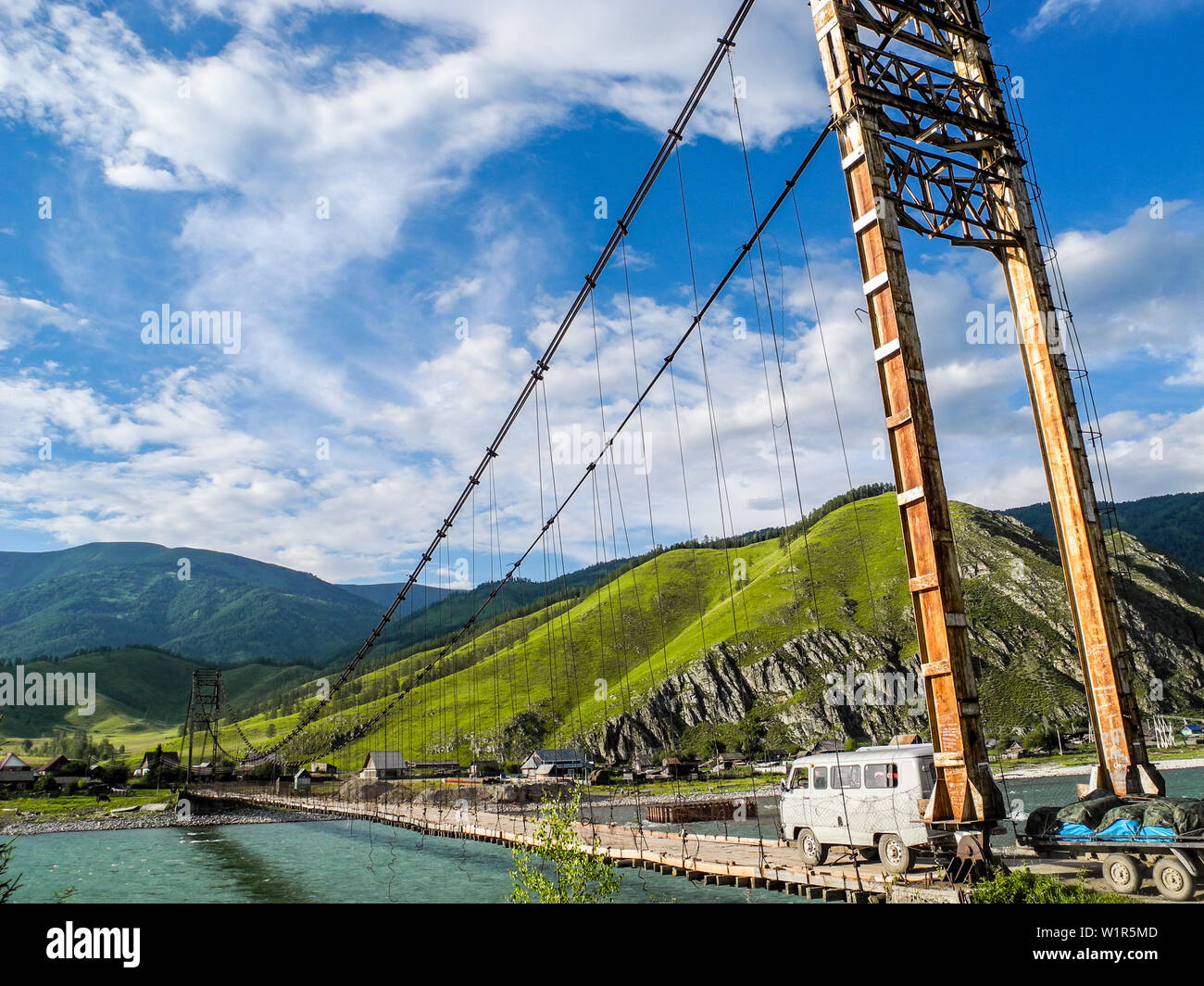 Suspension road hi-res stock photography and images - Alamy