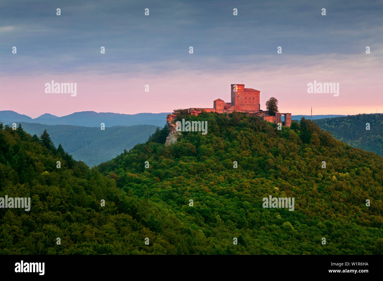 Trifels castle hi-res stock photography and images - Alamy