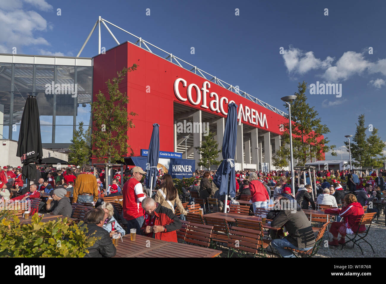 In front of stadium hi-res stock photography and images - Alamy