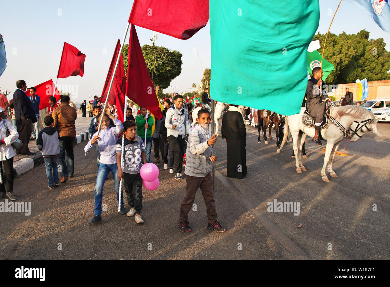 Luxor egypt egyptian flag hi-res stock photography and images - Alamy