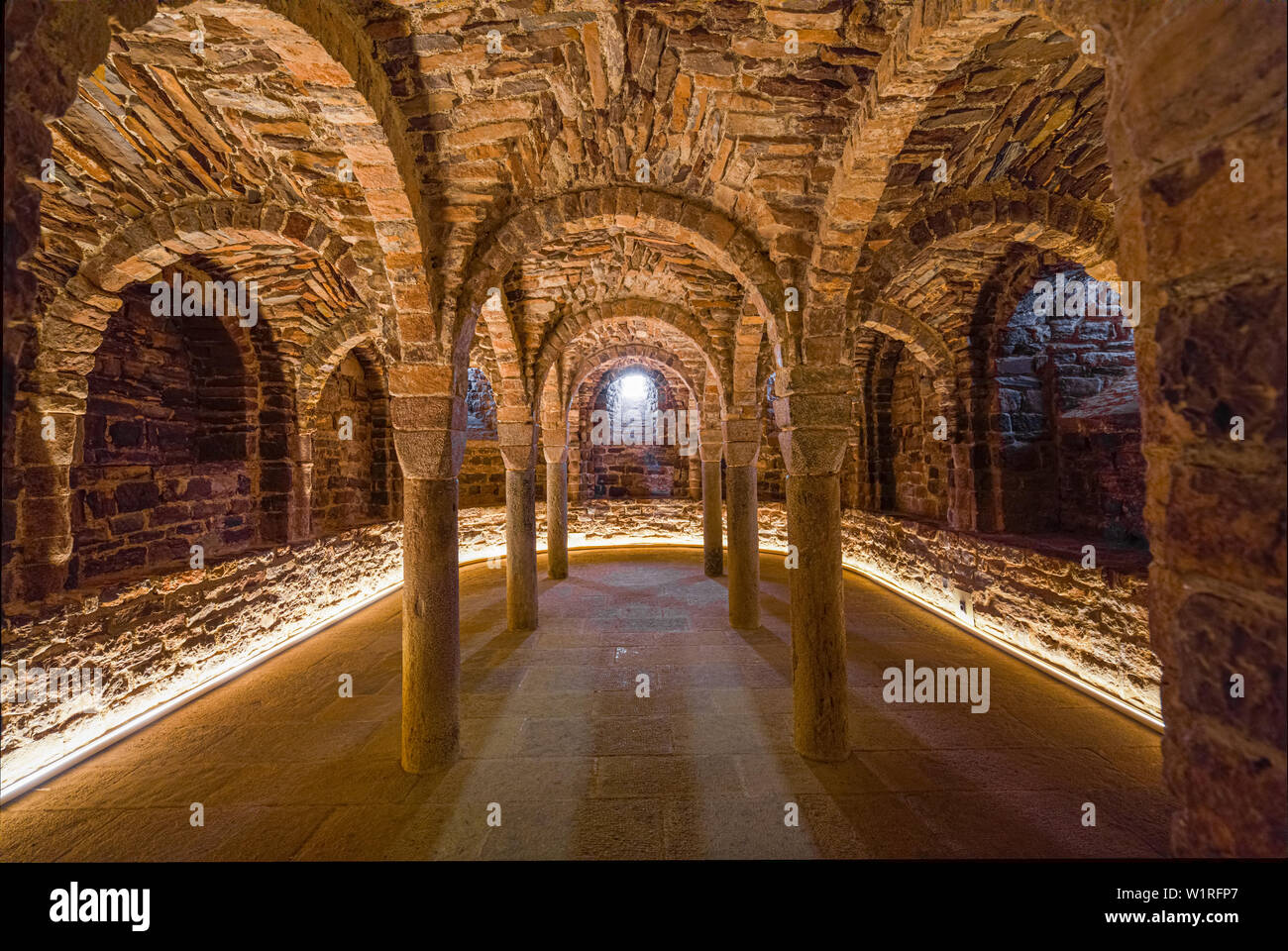 Interior old underground crypt hi-res stock photography and images - Alamy