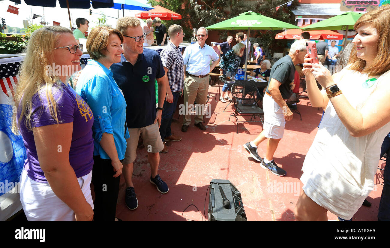 Muscatine, Iowa, USA. 3rd July, 2019. Stacy Emrich, left and Joel ...