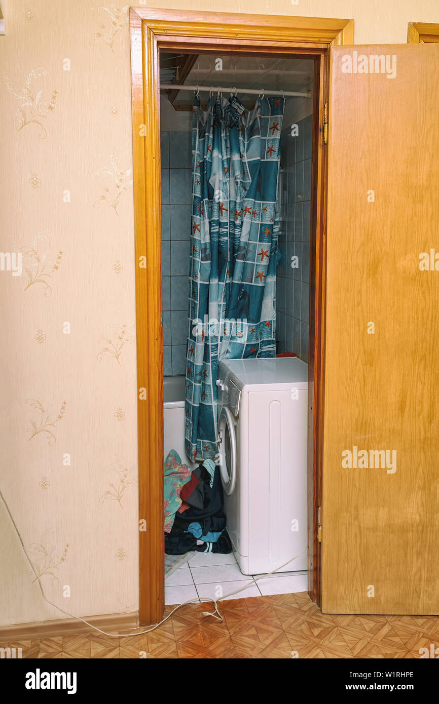 Hostel washing hi-res stock photography and images - Alamy