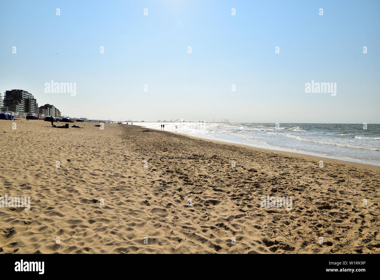 Beautiful long beach at North Sea Stock Photo - Alamy