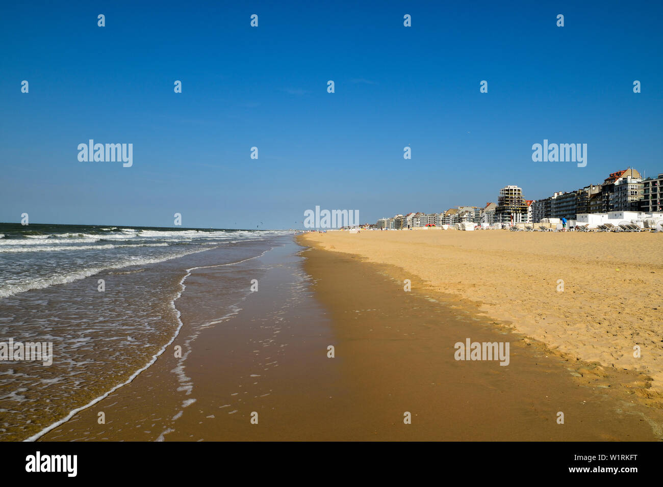 Beautiful long beach at North Sea Stock Photo - Alamy