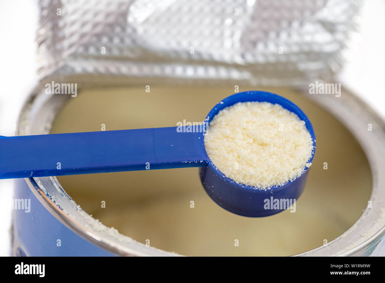 Infant formula hi-res stock photography and images - Alamy