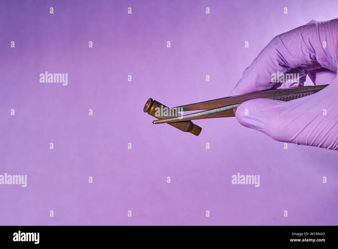 Bullet case inspection hi-res stock photography and images - Alamy